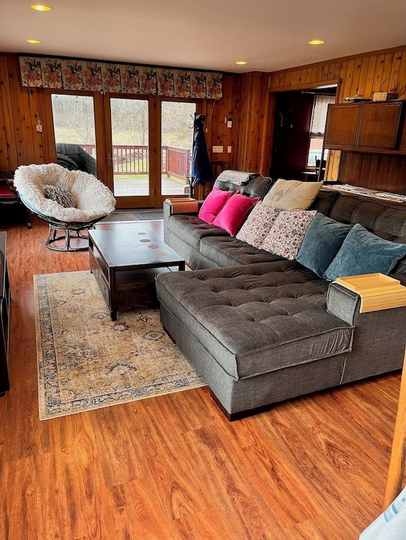 Spacious Hudson Valley Retreat. Relax By The Fire And Enjoy The Wildlife. - New Paltz, NY