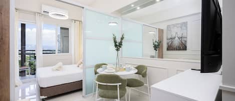 Condo, 1 quarto, acessível, sacada | Sala de estar