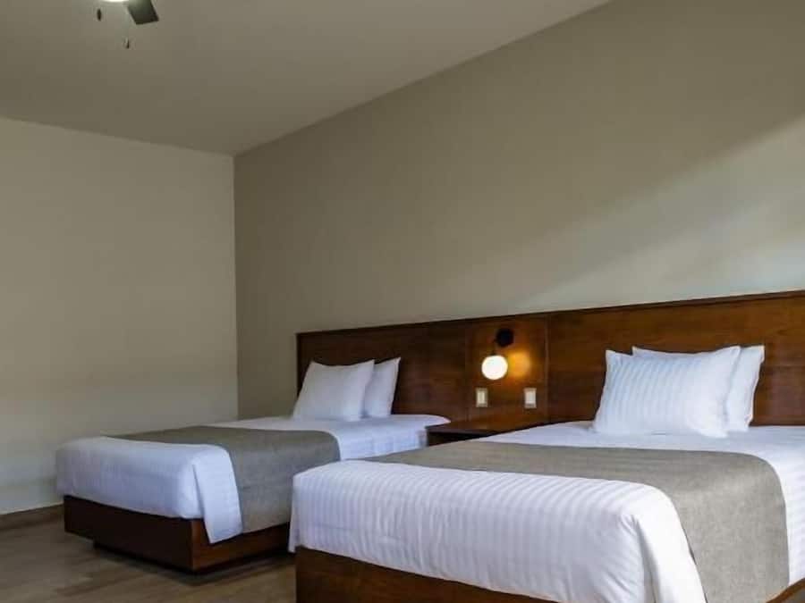 Escrivaninha, espaço de trabalho para notebook, Wi-Fi de cortesia