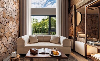 37 Courtyard Baisha Ancient Town