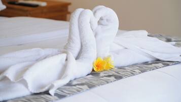 Villa Deluxe, piscina privativa, vista para a piscina | Wi-fi grátis, roupa de cama fornecida