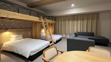 Cofres nos quartos, individualmente mobiliados, cortinas blackout