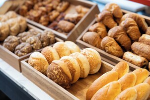 Café da manhã com buffet todos os dias (EUR 17 por pessoa) 