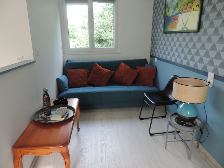 Small House On The Banks Of The Vilaine 2 Bedrooms Living Room And Fitted Kitchen - Pipriac