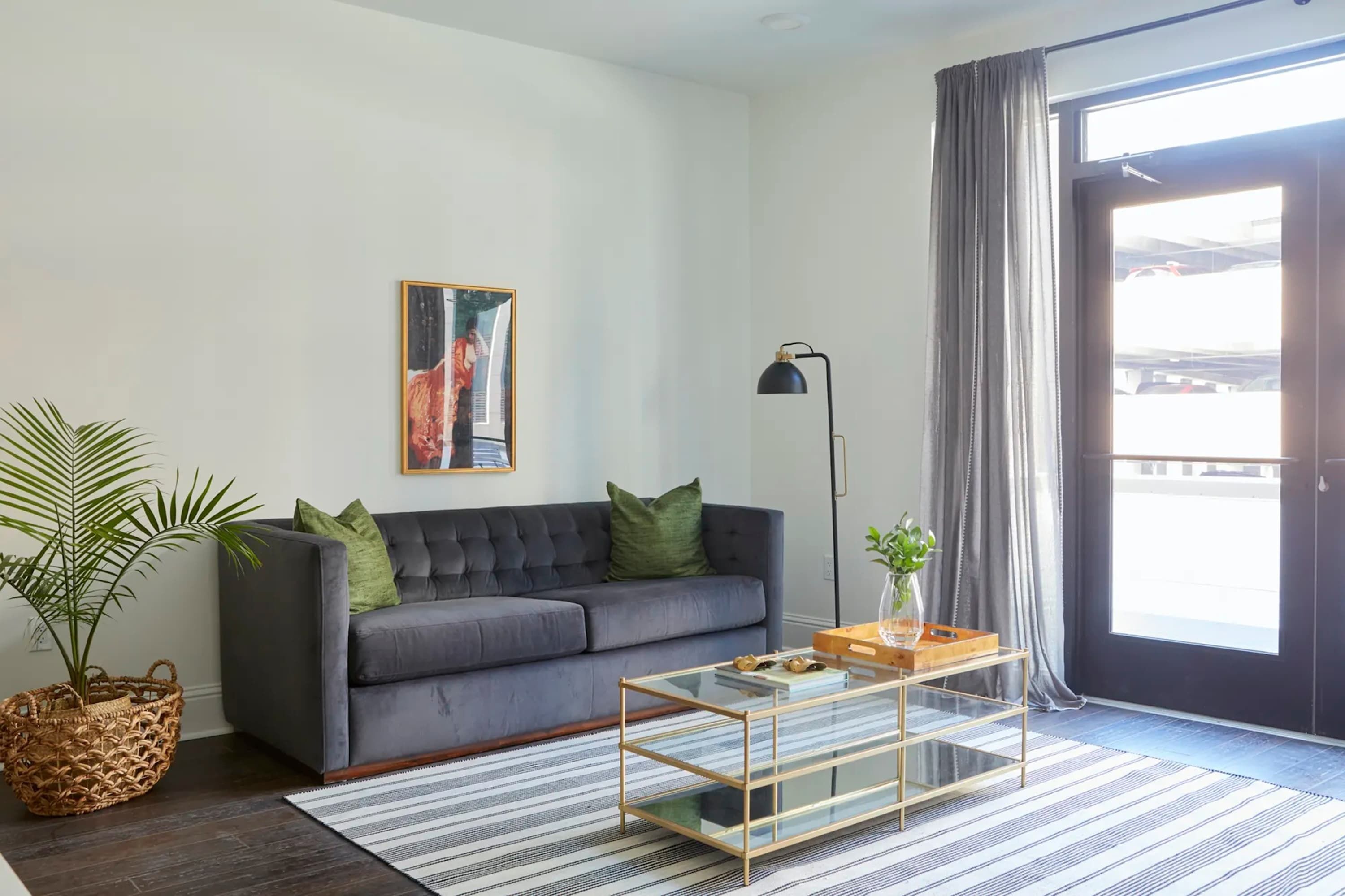 Roami At St. Charles | 1 Bedroom W/ Terrace - Gretna, LA