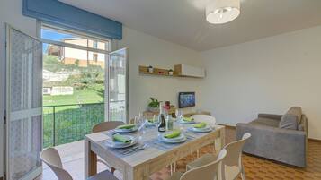 Apartamento Familiar, vários quartos (Diana & Mark family house) | Restaurantes