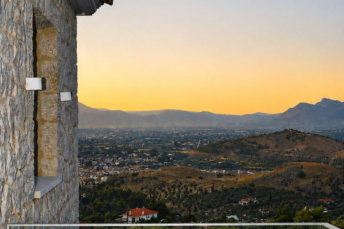 Quarto casal, 1 cama King, sacada, vista para a cidade | Vista para a cidade