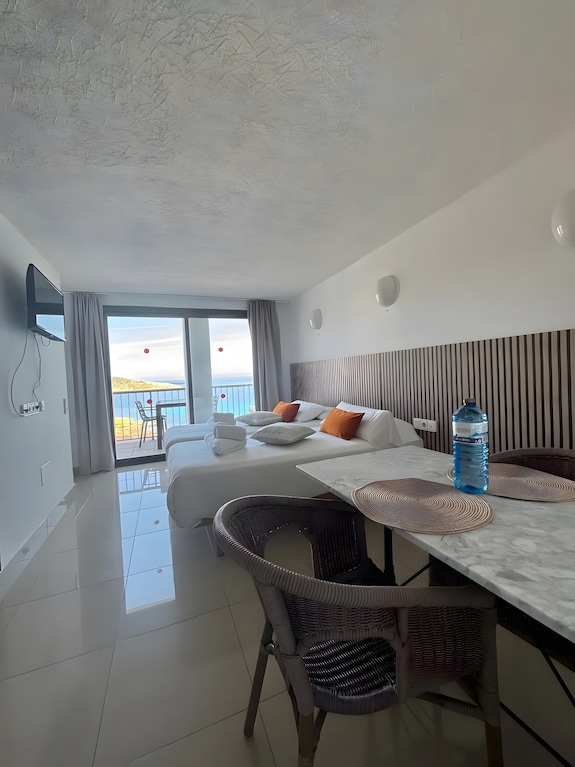 Apartment In A Hotel 'Apartamento Doble' With Shared Pool - Ibiza