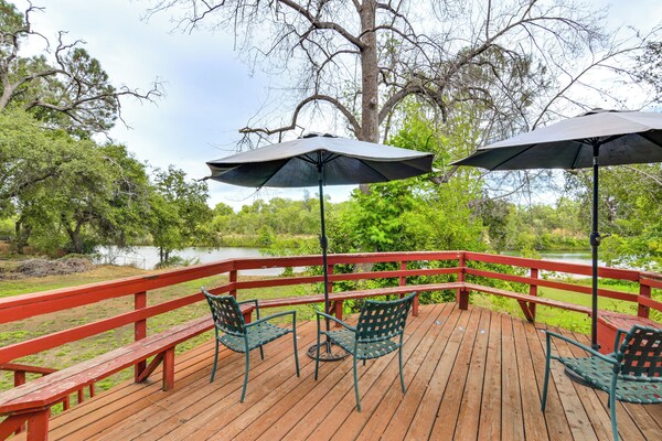5 Mi To Lake Oroville: Huge Riverfront Home! - Oroville, CA