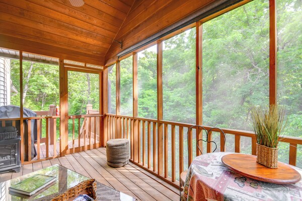 3 Mi To Dtwn Jefferson City: Family Home W/ Deck - Taos, MO