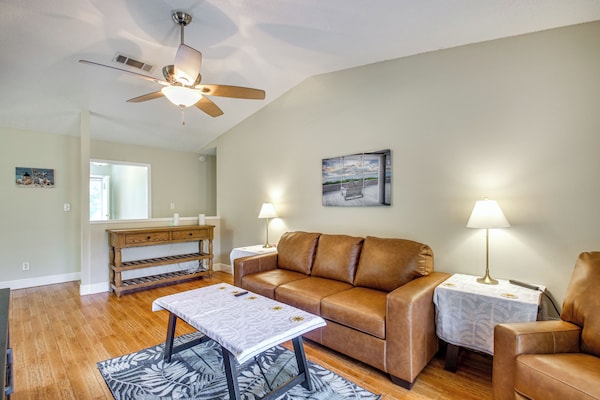 Shop, Dine & Visit Uwf: Pensacola Home W/ Yard! - Pensacola, FL