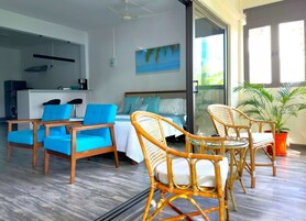 Estúdio Superior | Cofre no quarto, cortinas/cortinados opacos, Wi-fi grátis 