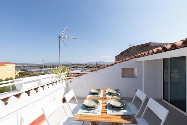 Romantic Apartment With Terrace By Wonderful Italy - Olbia