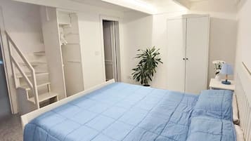 Quarto Quádruplo Familiar | Cortinas/cortinados opacos, Wi-fi grátis