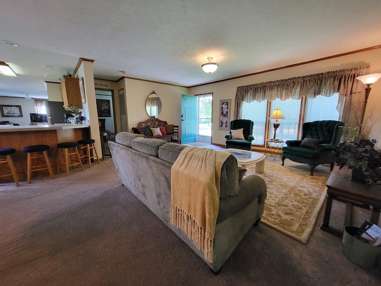 Countryside 3-bedroom Home With Pond Near I57/r148 & Lake Of Egypt - Marion, IL