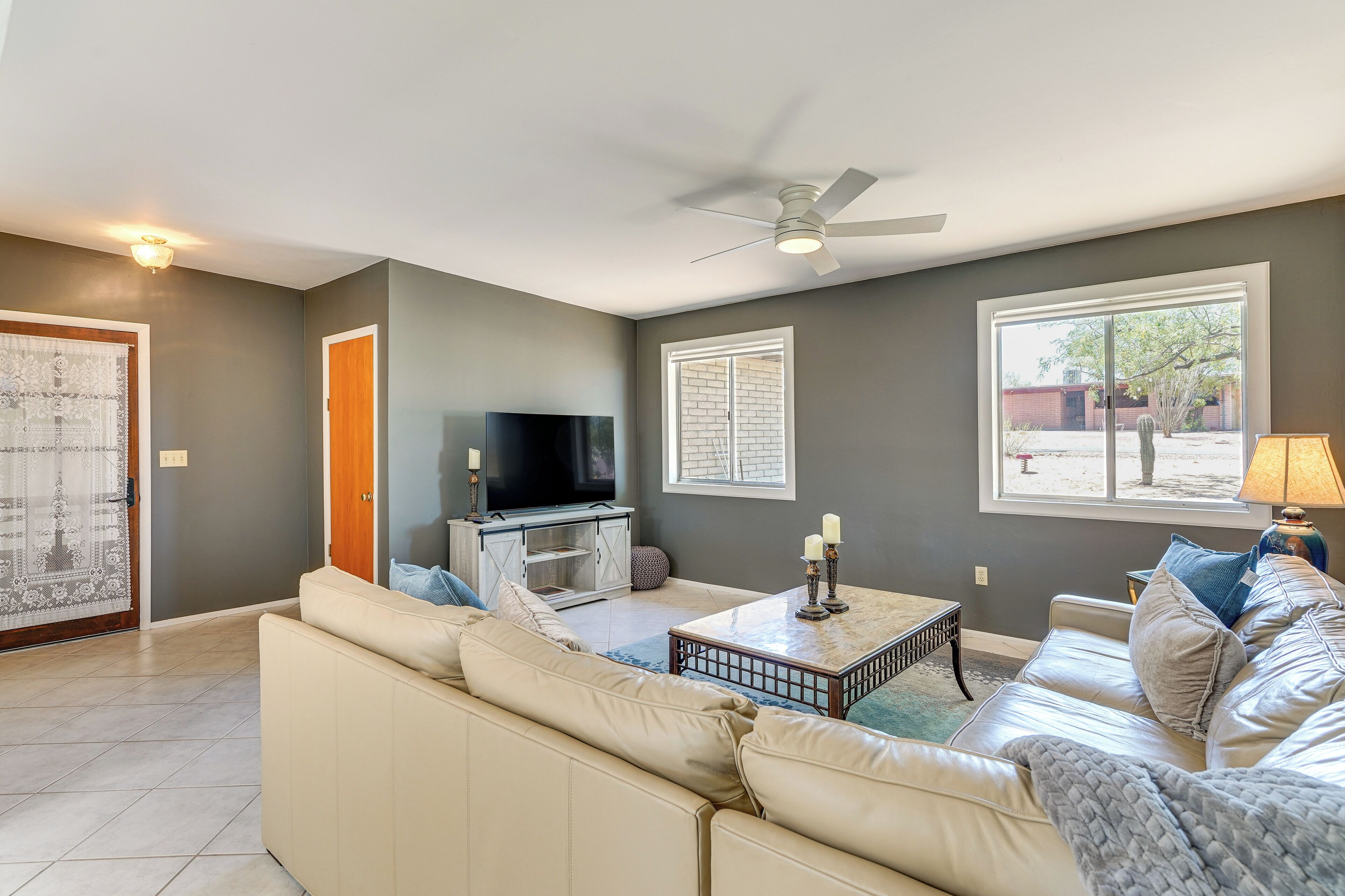 Near Catalina Hiking Trails: Mtn-view Home W/ Pool - Oro Valley, AZ