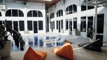 10 piscinas externas
