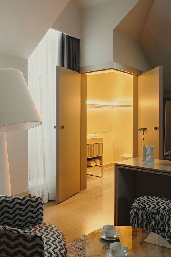 Blow Up Hall - Poznań