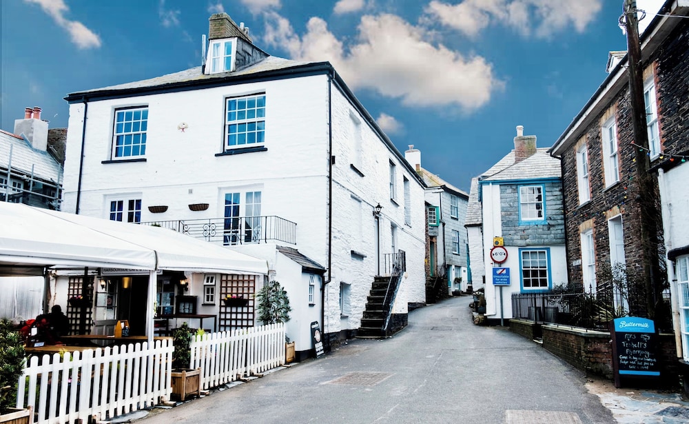 The Slipway - Port Gaverne