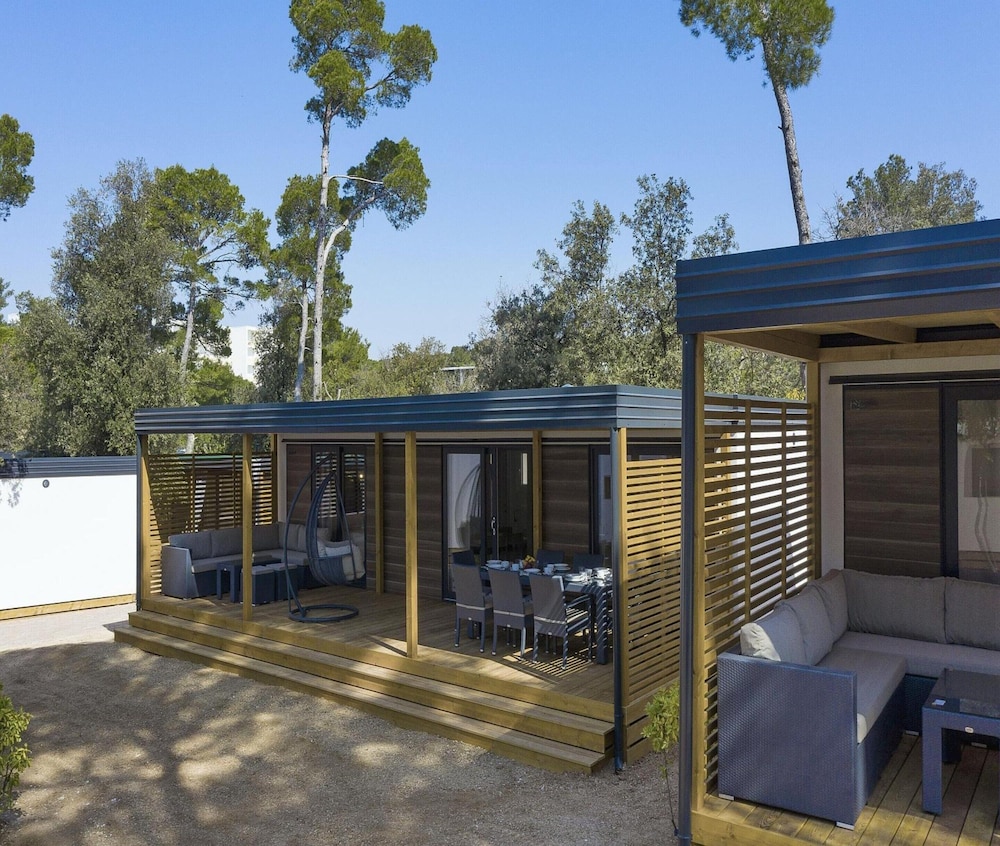 Mobile Homes In Camp Soline At Biograd, With Sand - Biograd na Moru