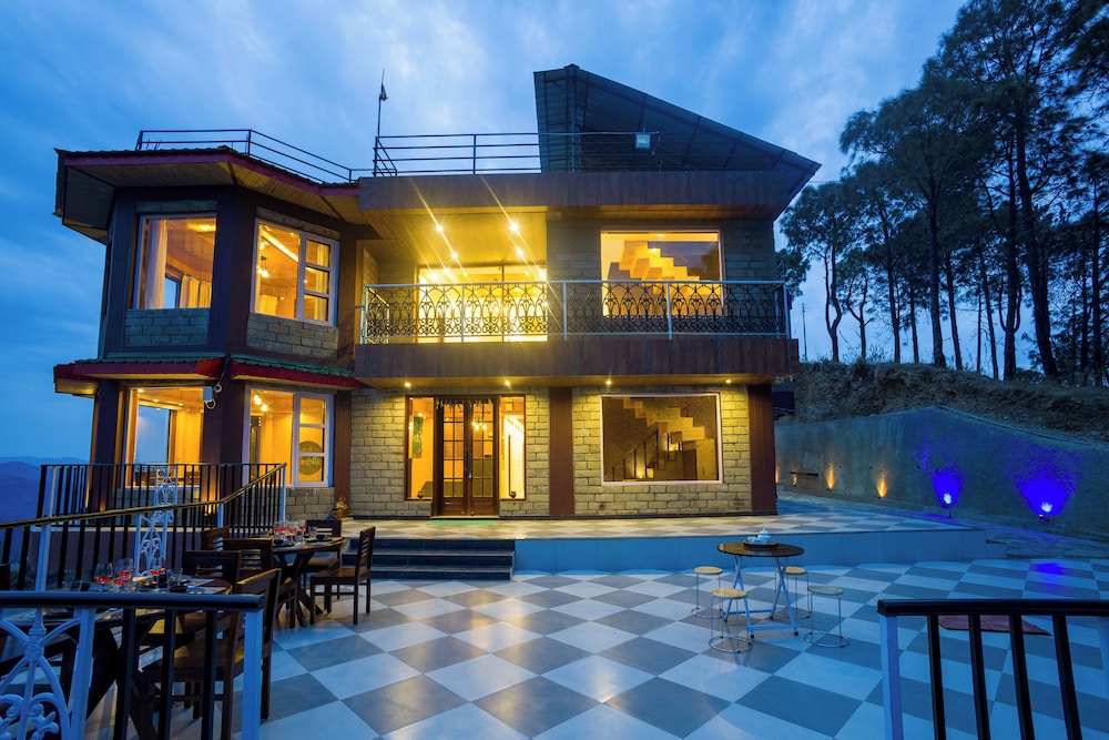 Alaya Stays Pine Shadow Flamingo - Shimla