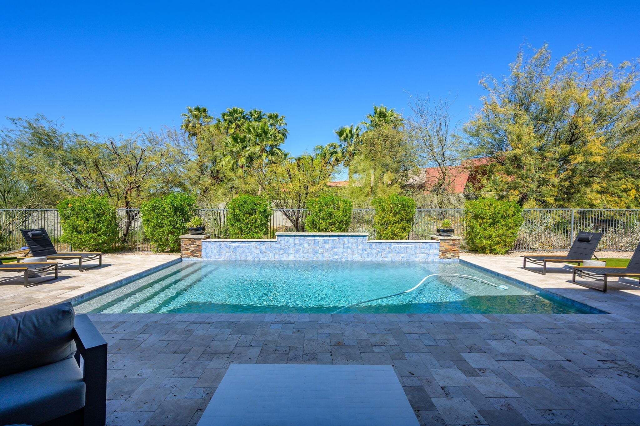 Casa, 4 quartos | Piscina | Uma piscina aquecida 