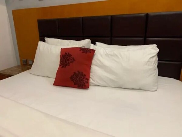 Milton Park Resorts - Kano