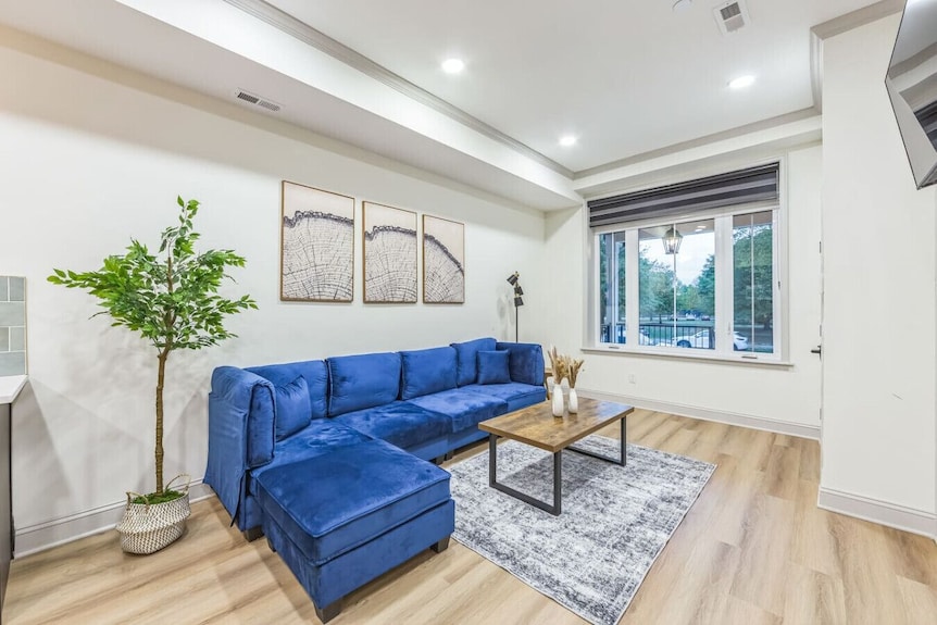 New 2/2 Across From Fairmount Park | 10 Mins To Dt - Philadelphia