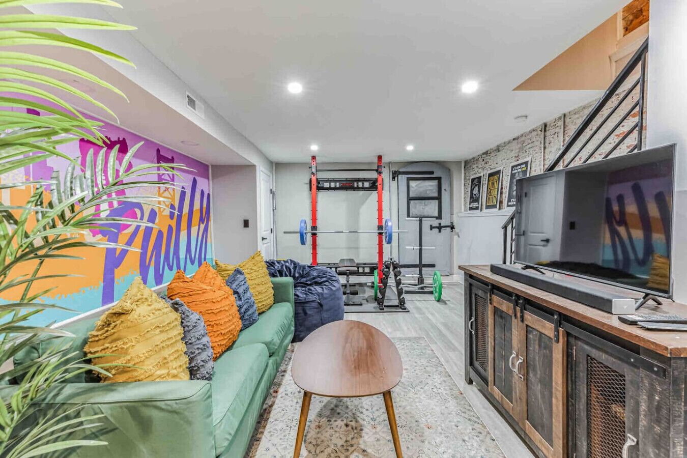 Large Bi-level 3/2 W/patio | 10 Min To Dt - Philadelphie, PA