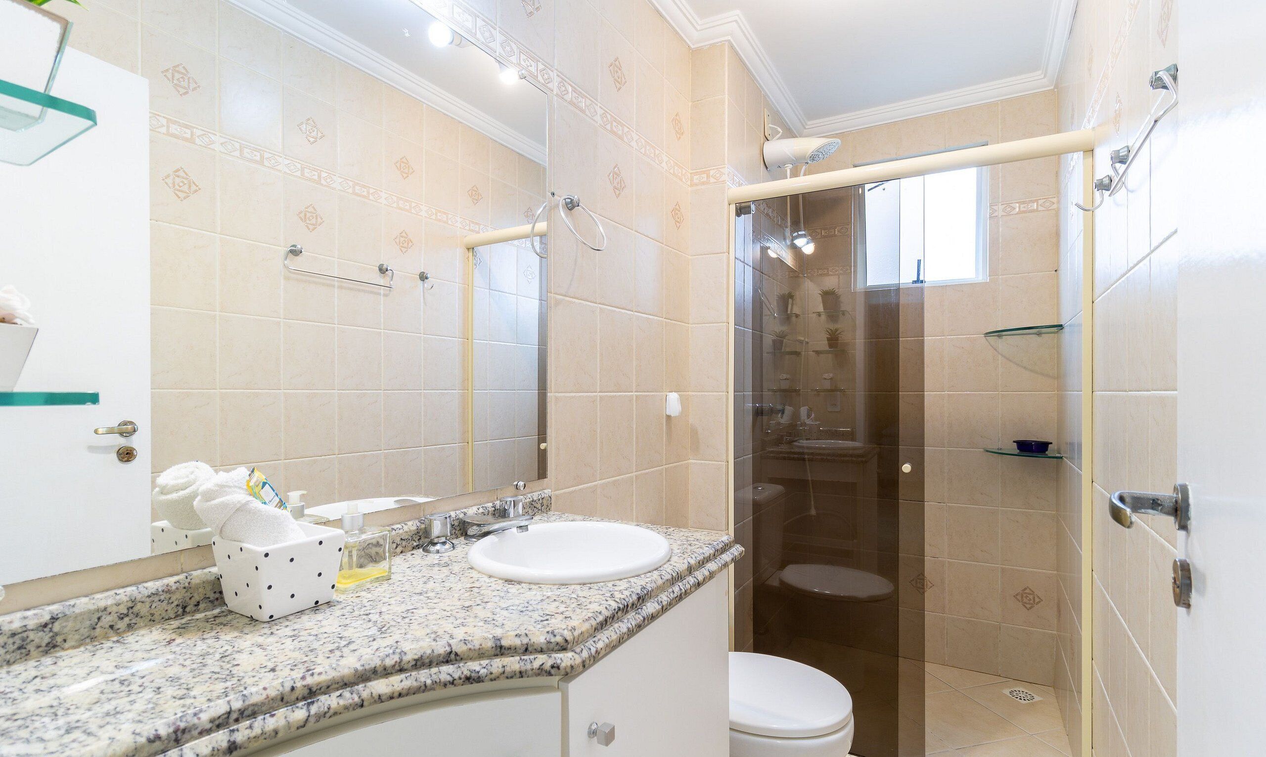 Apartamento Básico | Casa de banho