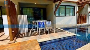 Apartamento Premium, várias camas, piscina privativa | Refeições ao ar livre