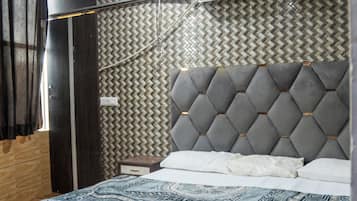 Quarto casal luxo | Cofres nos quartos, quartos à prova de som