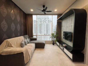 Apartamento Superior, 3 quartos, cozinha, Vista para a cidade | Vista do quarto