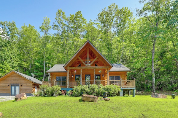Updated Cabin By Linville Falls: Deck & Game Room! - North Carolina