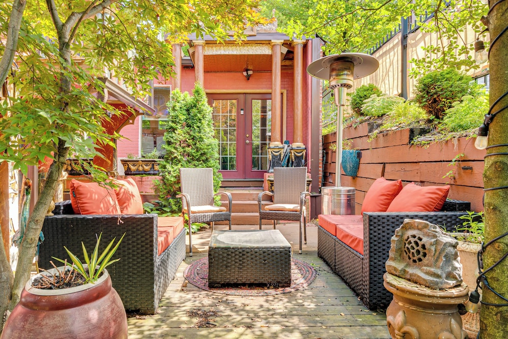 Near Downtown Scranton: Getaway W/ Patio - Scranton, PA