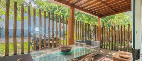 Apartamento Básico | Refeições ao ar livre