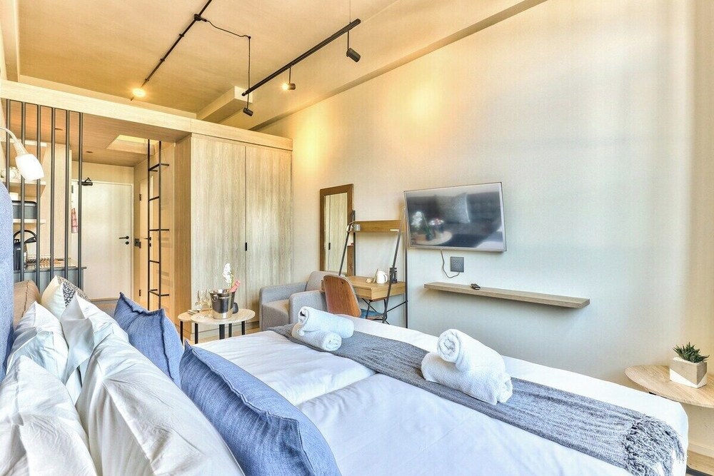 Studio Apartment at The Harri - Cape Town | Stayz