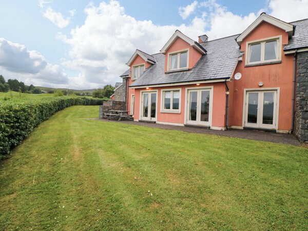 25 Ring Of Kerry Golf Club Cottages - County Kerry