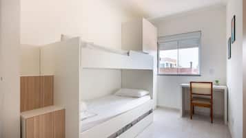 Apartamento básico | 2 quartos, Wi-Fi de cortesia