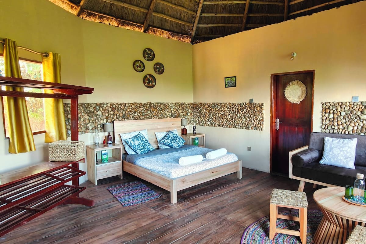 Quarto Quádruplo Tradicional | Com decoração personalizada, com mobília individualizada