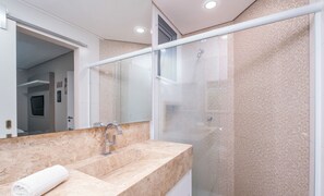 Apartamento Básico | Casa de banho