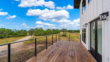 Casa, várias camas, banheira de hidromassagem grande (337 Colt Valley) | Terraço/pátio interior