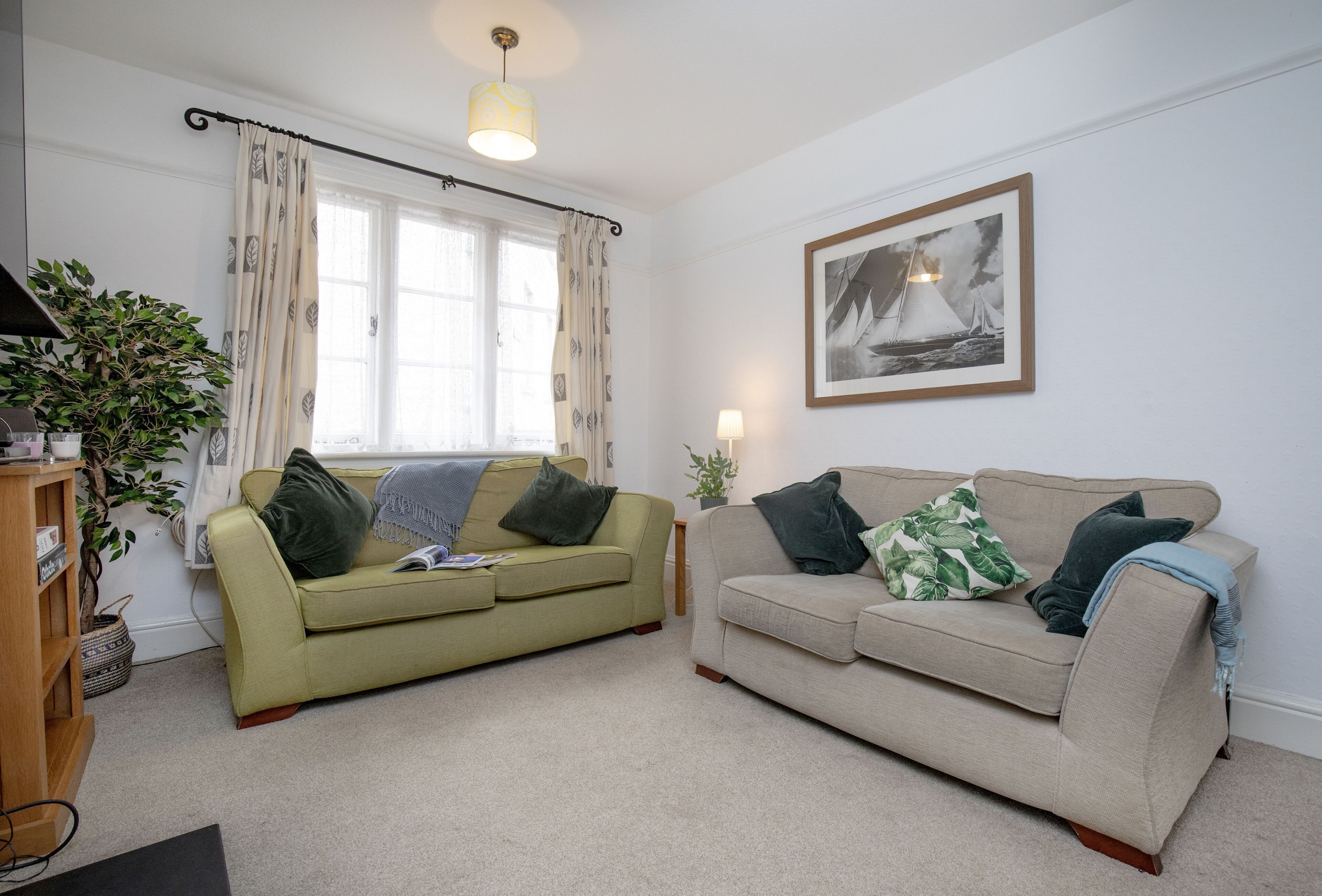Withycombe Is A Beautifully Presented Dog-friendly Terraced Cottage For Six Guests - Beer