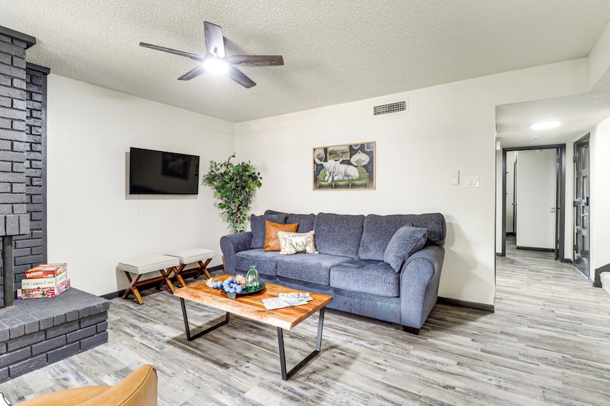 Near 2026 Fifa World Cup: Townhome W/ Patio - 阿靈頓