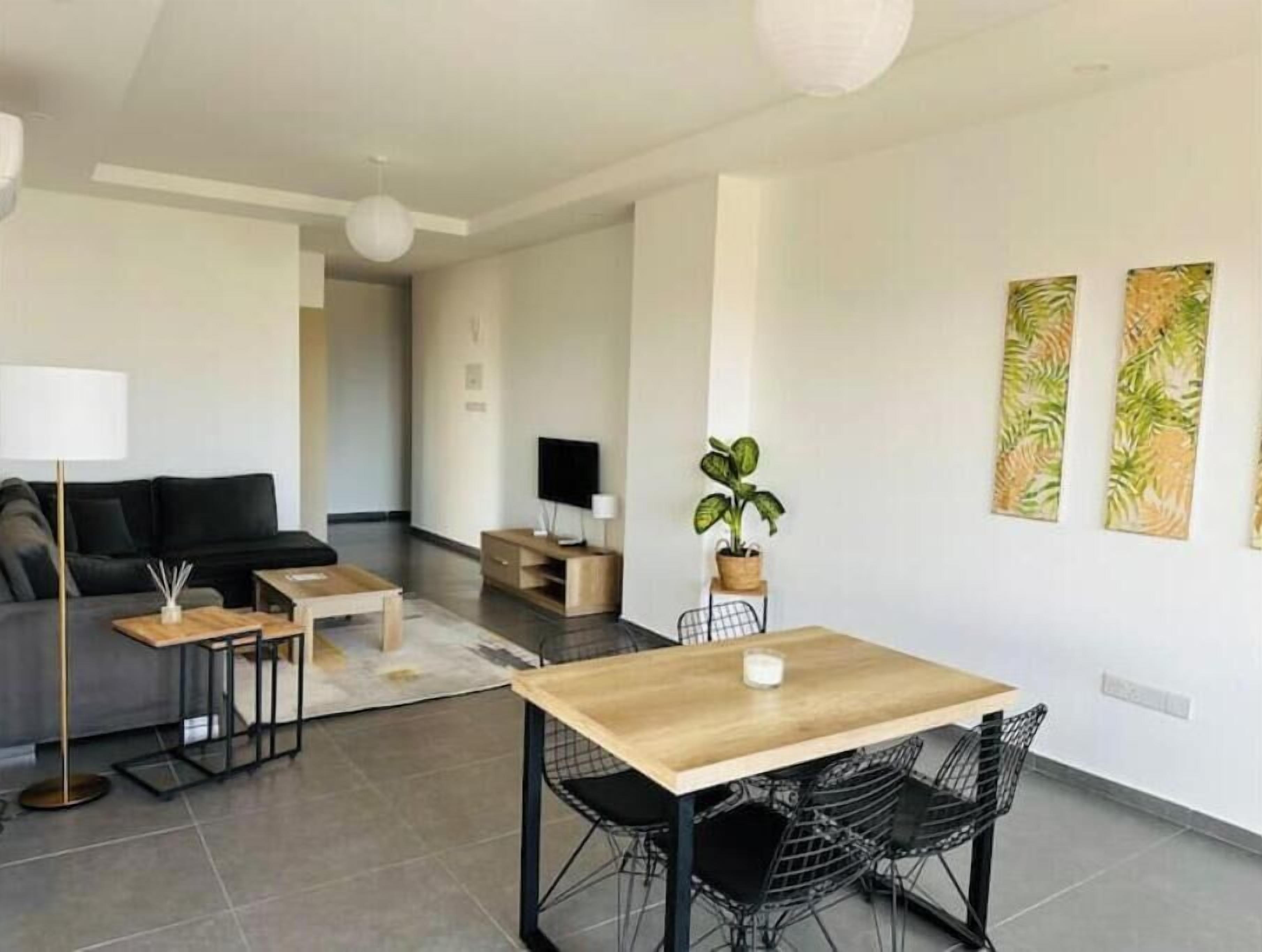 Central Kyrenia - 2 Bed Apartment - Kirenia