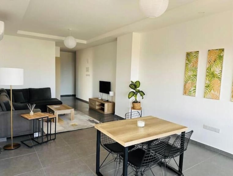 Central Kyrenia - 2 Bed Apartment - Kirenia