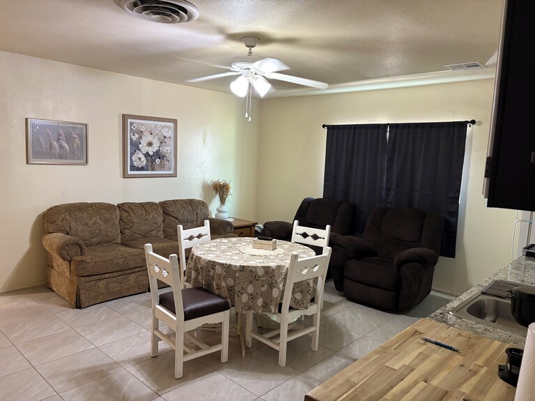 Cozy 2 Bedroom Apartment Getaway With Ac - Safford, AZ