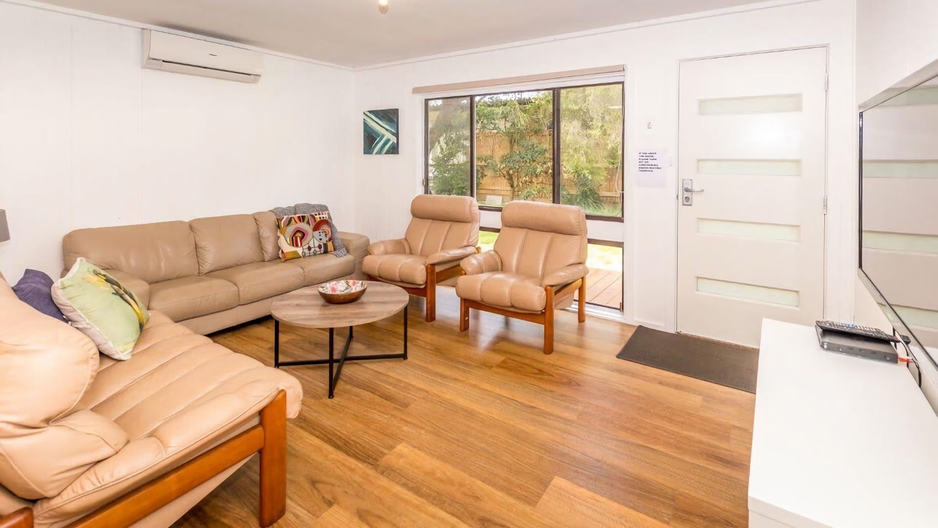 At The Point Sandy Point - Sandy Point