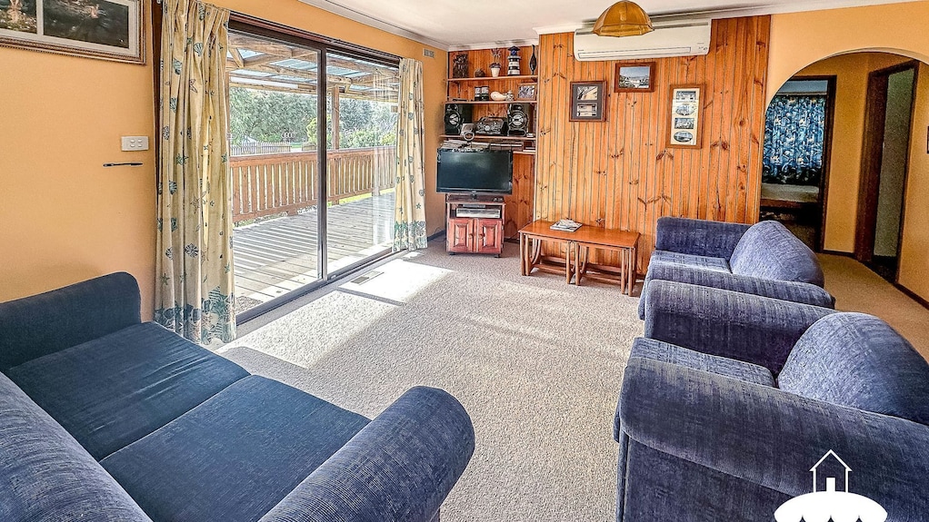 Beach Karma, Sandy Point - Fish Creek