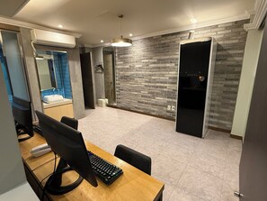 Suíte, vista para a cidade | Parte interna